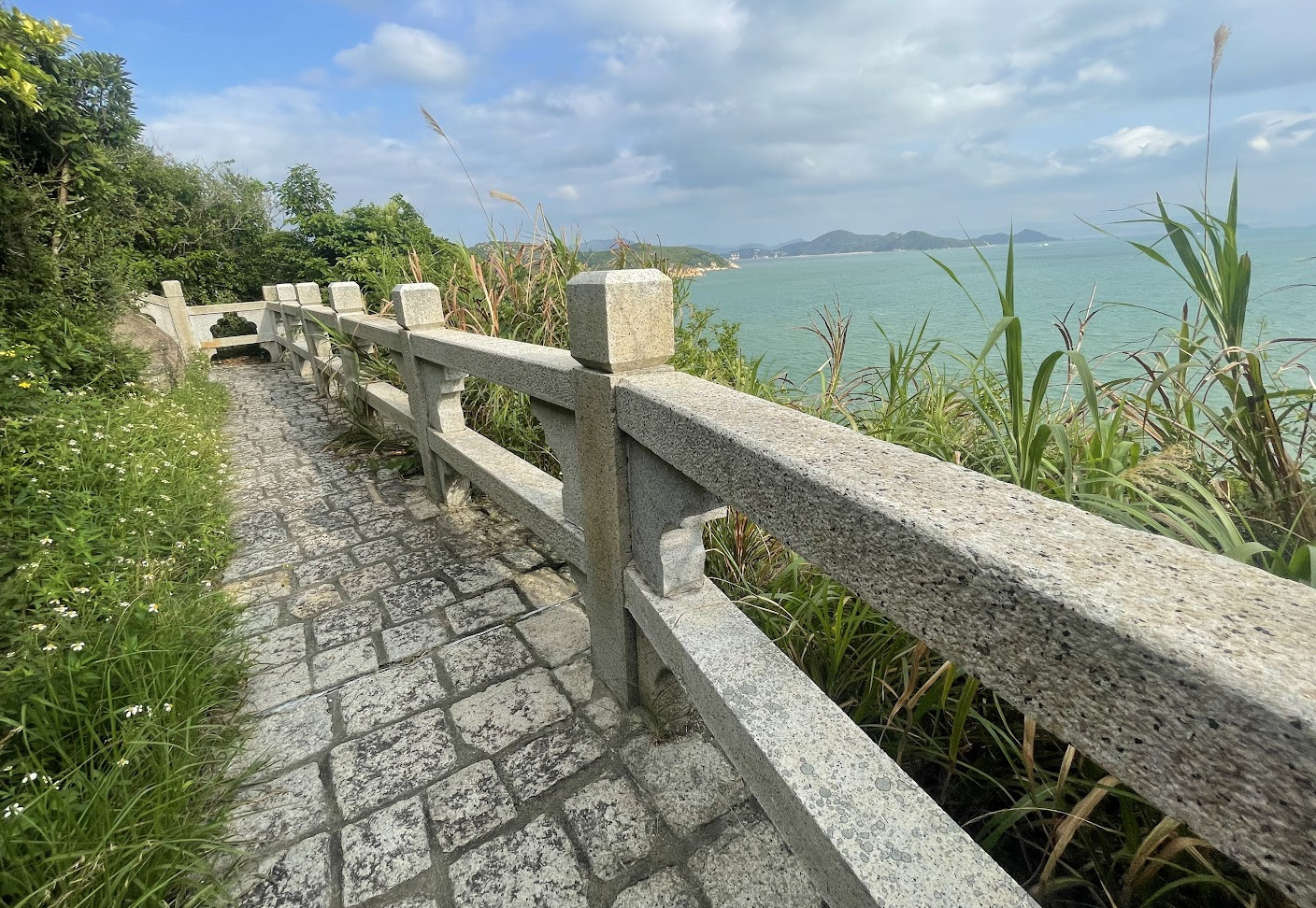 Guide To Mini Great Wall Hike On Cheung Chau Island - Little Steps