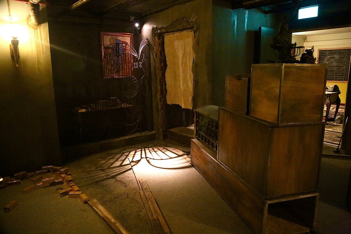 Kulnari Mystery Golf Opens At Boat Quay Singapore - Little Steps