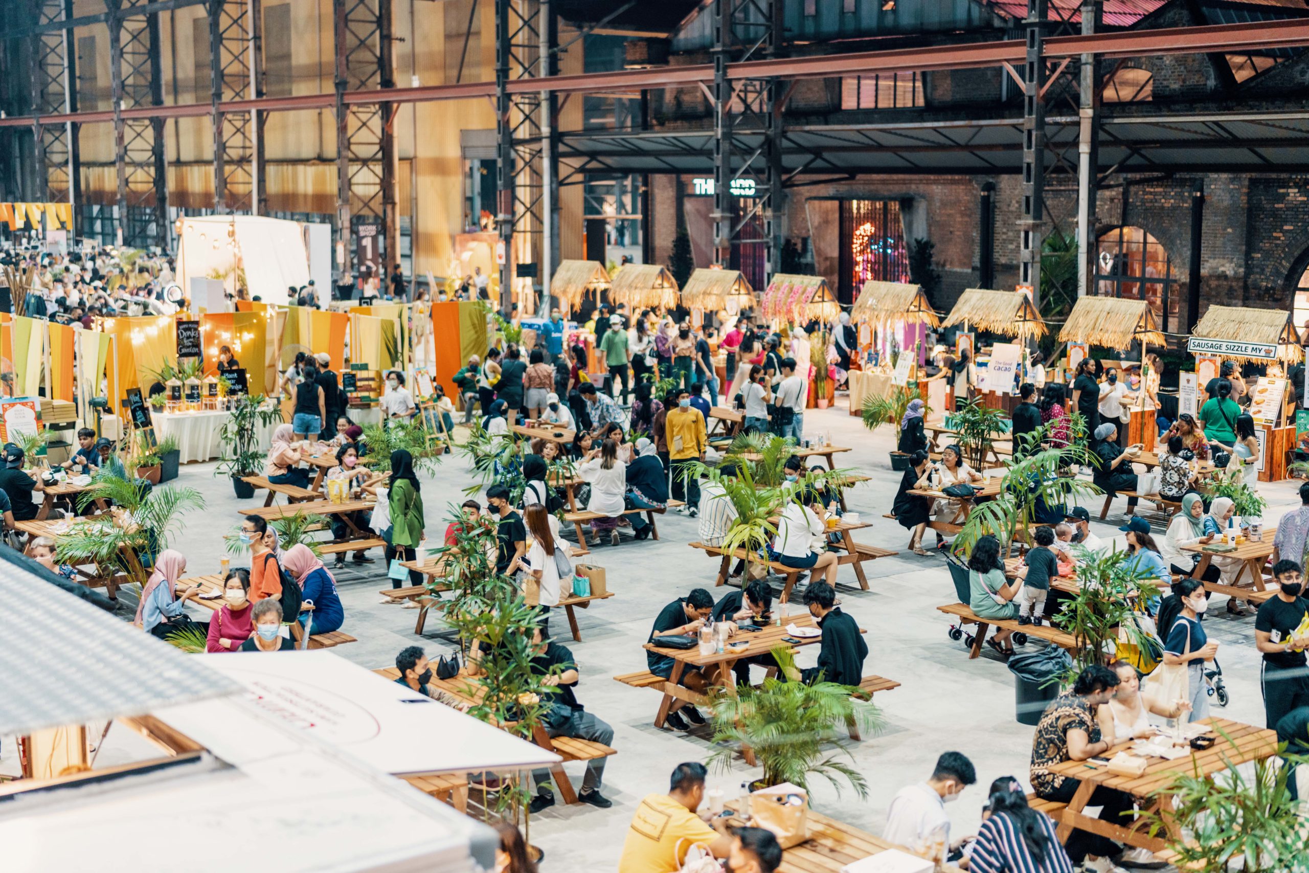 Get Riuh-d up for Riuh Raya! - Little Steps