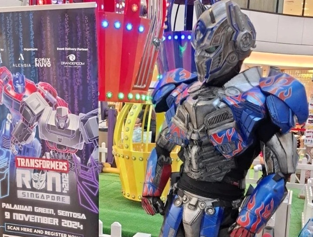 TRANSFORMERS Run At Sentosa In Singapore - Little Steps