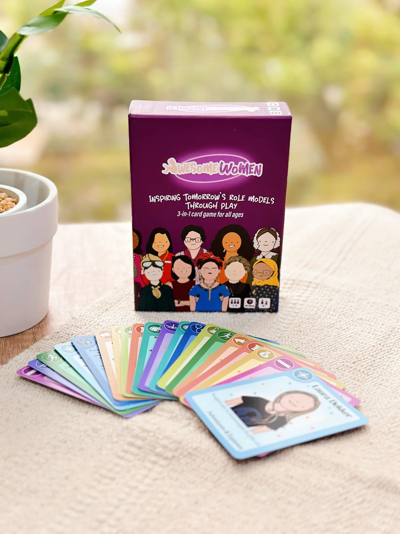 The Awesome Women Card Game - Little Steps